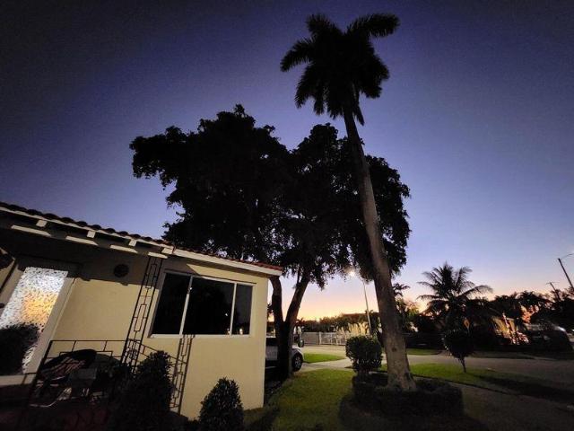 house with 4 bedroom, Miami FL ES100973638