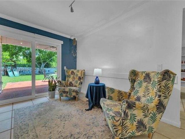 house with 4 bedroom, Miami FL ES104900803
