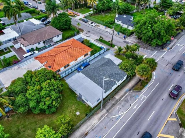 house with 4 bedroom, Miami FL FL DLS102244558
