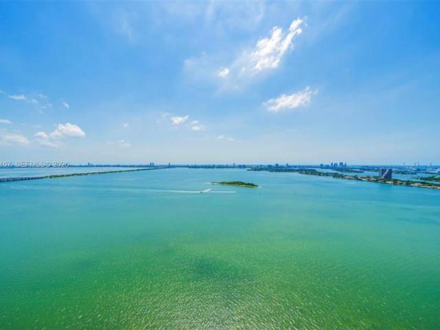 house with 4 bedroom, Miami FL FL DLS102395082
