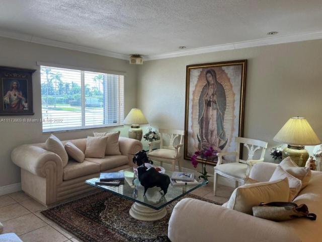 house with 4 bedroom, Miami FL FL DS102397550
