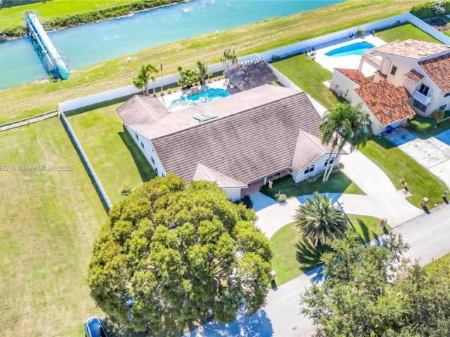 house with 4 bedroom, Miami FL FL DS102658846