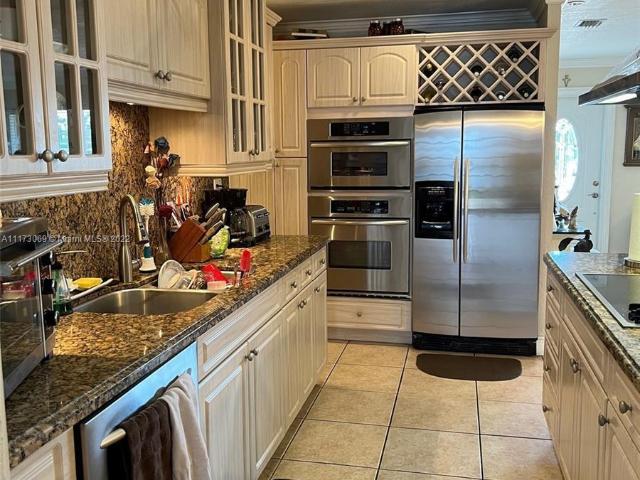 house with 4 bedroom, Miami Fl FL DS102660244