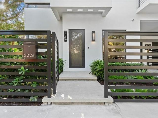 house with 4 bedroom, Miami FL FL DS86786905