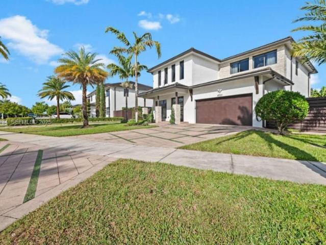 house with 4 bedroom, Miami Lakes FL FL DS102659301