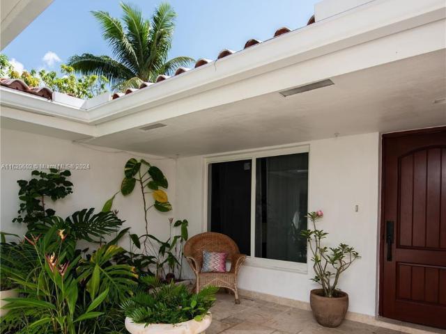 house with 4 bedroom, Miami Shores Fl FL DS102587667
