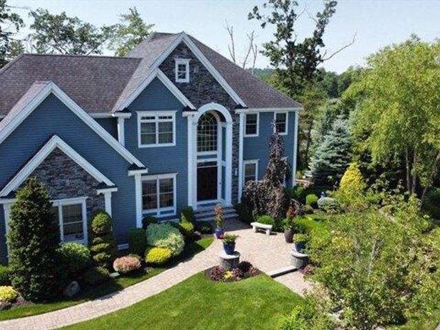 house with 4 bedroom, Middleton MA DS101858121