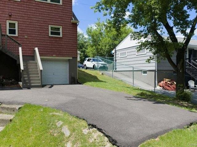 house with 4 bedroom, Middletown NY ES105206672