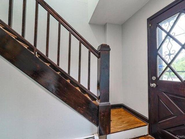 house with 4 bedroom, Middletown NY ES105203379