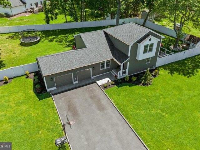 house with 4 bedroom, Middletown NJ ES104443366