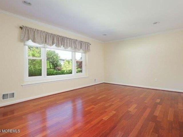 house with 4 bedroom, Middletown NJ ES103620518