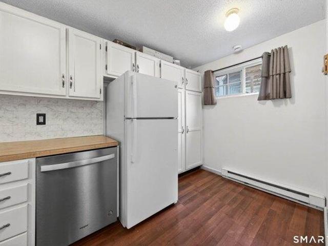 house with 4 bedroom, Middletown CT DS104077004