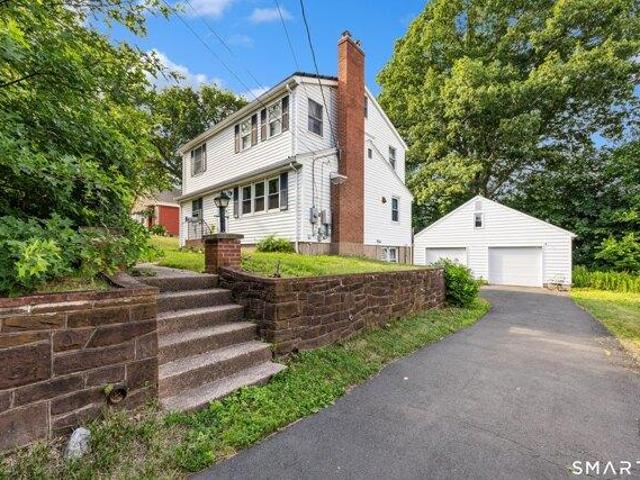 house with 4 bedroom, Middletown CT DS104116410