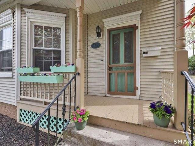 house with 4 bedroom, Middletown CT DS102027289