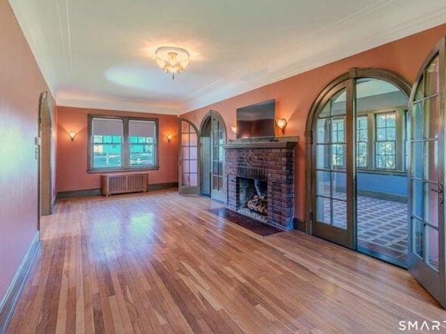 house with 4 bedroom, Middletown CT ES104852784