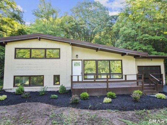 house with 4 bedroom, Middletown CT ES105115766
