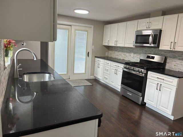 house with 4 bedroom, Middletown CT ES105123070