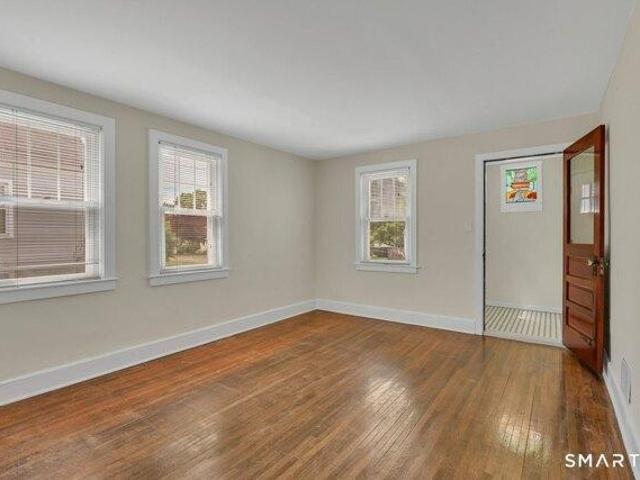 house with 4 bedroom, Middletown CT ES103125897