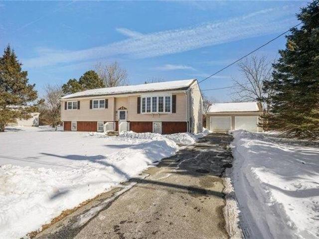 house with 4 bedroom, Middletown RI DLS101706056