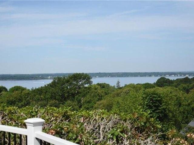 house with 4 bedroom, Middletown RI ES104074742