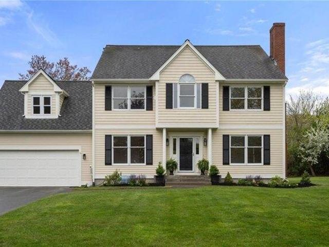 house with 4 bedroom, Middletown RI ES103223709
