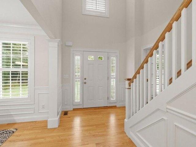 house with 4 bedroom, Middleboro MA ES105174885
