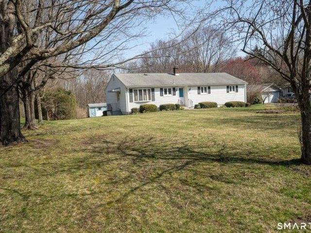 house with 4 bedroom, Middlebury CT DLS102477462