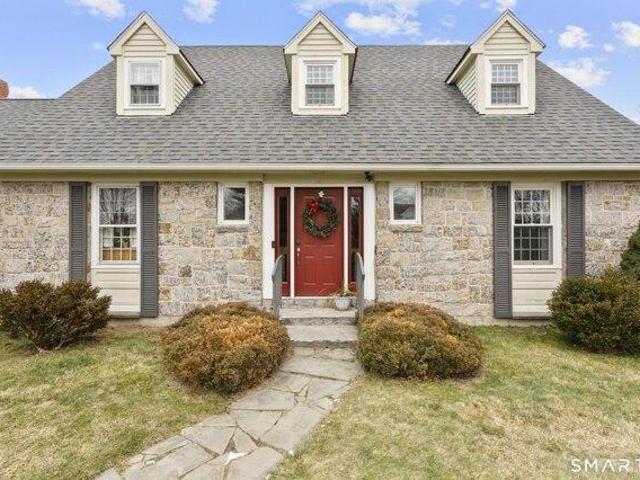 house with 4 bedroom, Middlebury CT DLS102777692