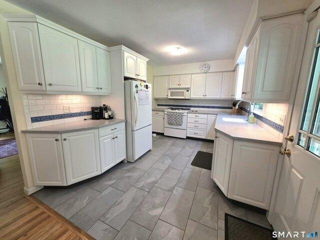 house with 4 bedroom, Middlebury CT DS104190310