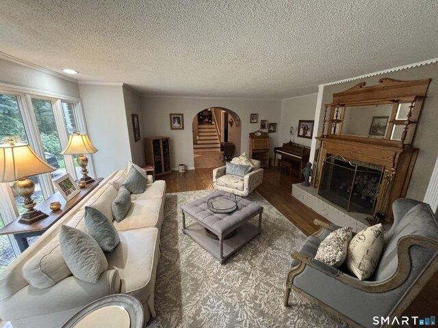 house with 4 bedroom, Middlebury CT ES104192606