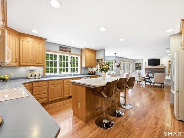 house with 4 bedroom, Middlefield CT ES104849001