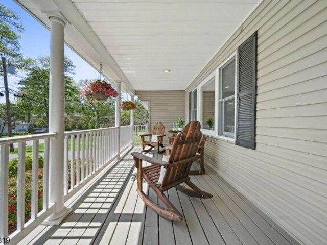 house with 4 bedroom, Midland Park NJ DLS102529107