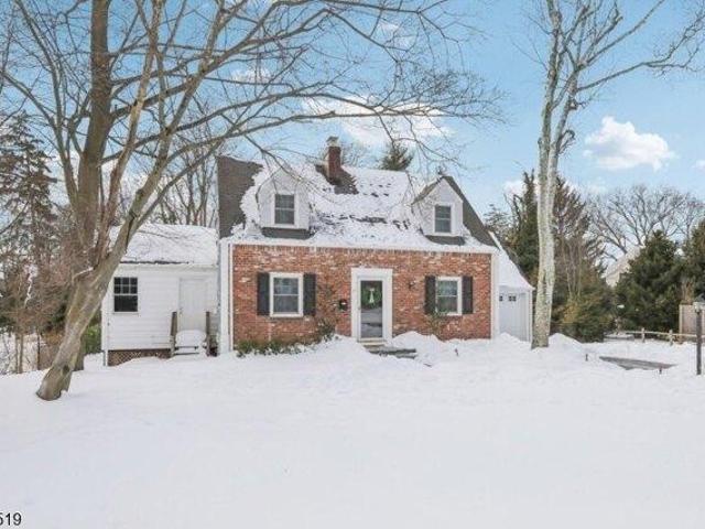 house with 4 bedroom, Midland Park NJ DLS102780351