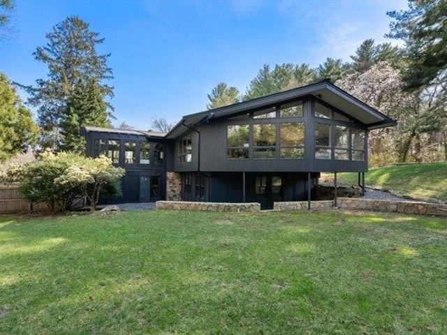 house with 4 bedroom, Milton MA DLS102478633