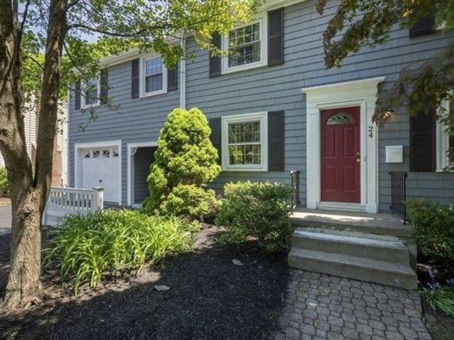 house with 4 bedroom, Milton MA DS102762835