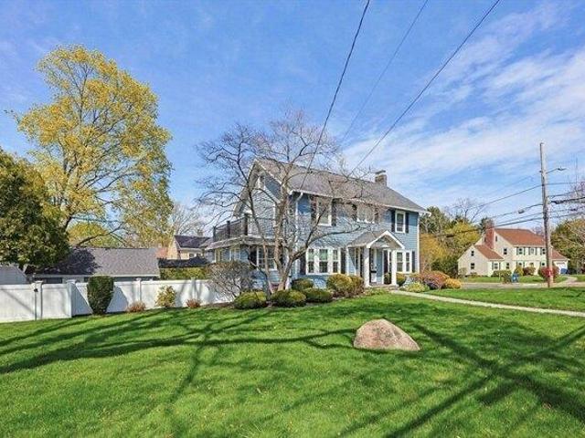 house with 4 bedroom, Milton MA DS102026771