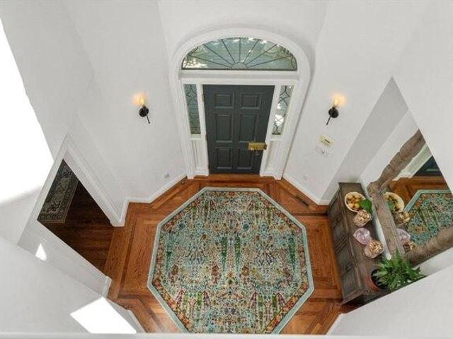 house with 4 bedroom, Milton MA ES104298151