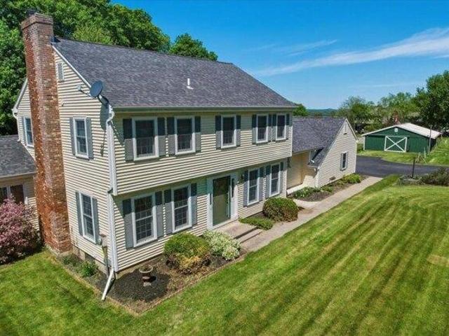 house with 4 bedroom, Milton VT DS102725656