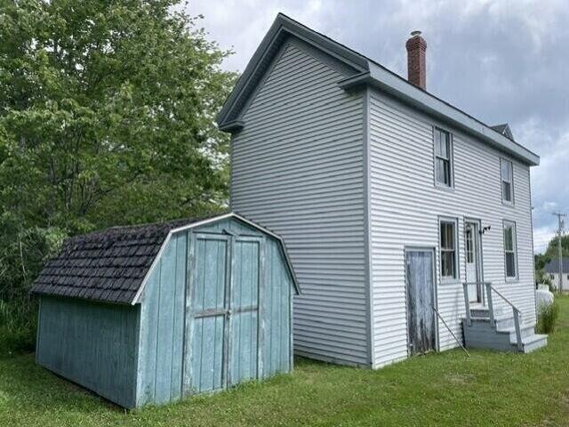 house with 4 bedroom, Milbridge ME ES105107100