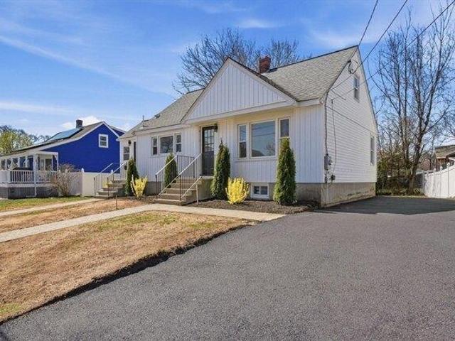 house with 4 bedroom, Milford MA DLS102594261