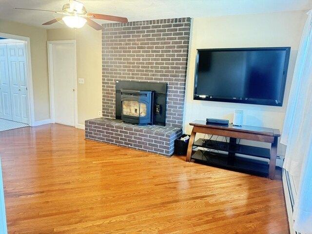 house with 4 bedroom, Milford MA DS102633937