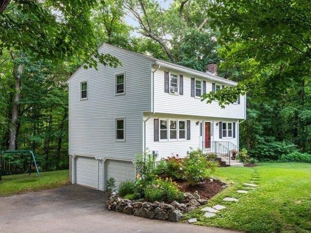house with 4 bedroom, Milford MA DS103885384