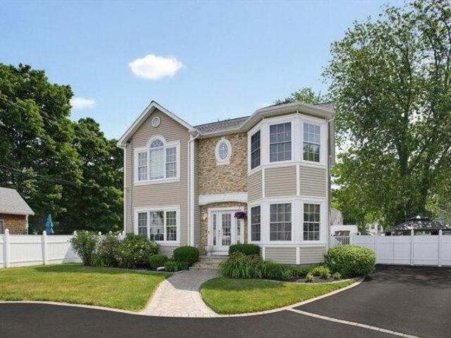 house with 4 bedroom, Milford MA DS103930346