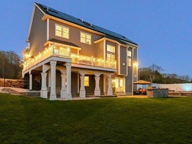 house with 4 bedroom, Milford MA ES104149483