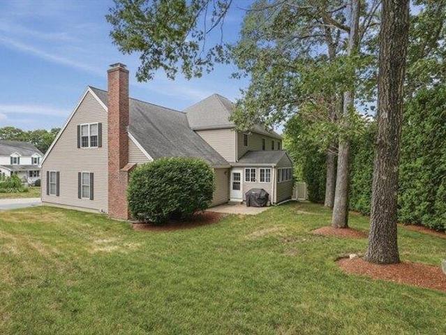house with 4 bedroom, Milford MA ES105059802