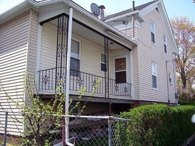 house with 4 bedroom, Milford MA ES103966914