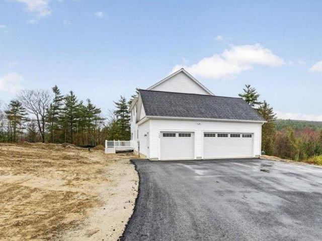 house with 4 bedroom, Milford NH DLS102761353