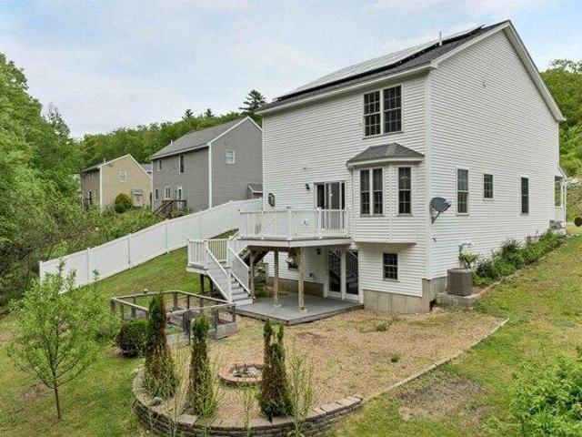 house with 4 bedroom, Milford NH DS102822896