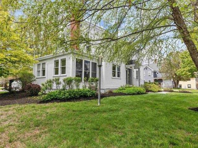 house with 4 bedroom, Milford NH ES104410202