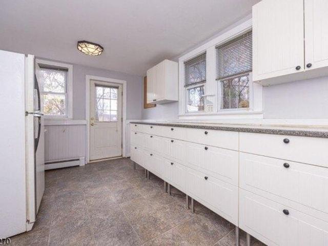 house with 4 bedroom, Milford NJ DLS101657547
